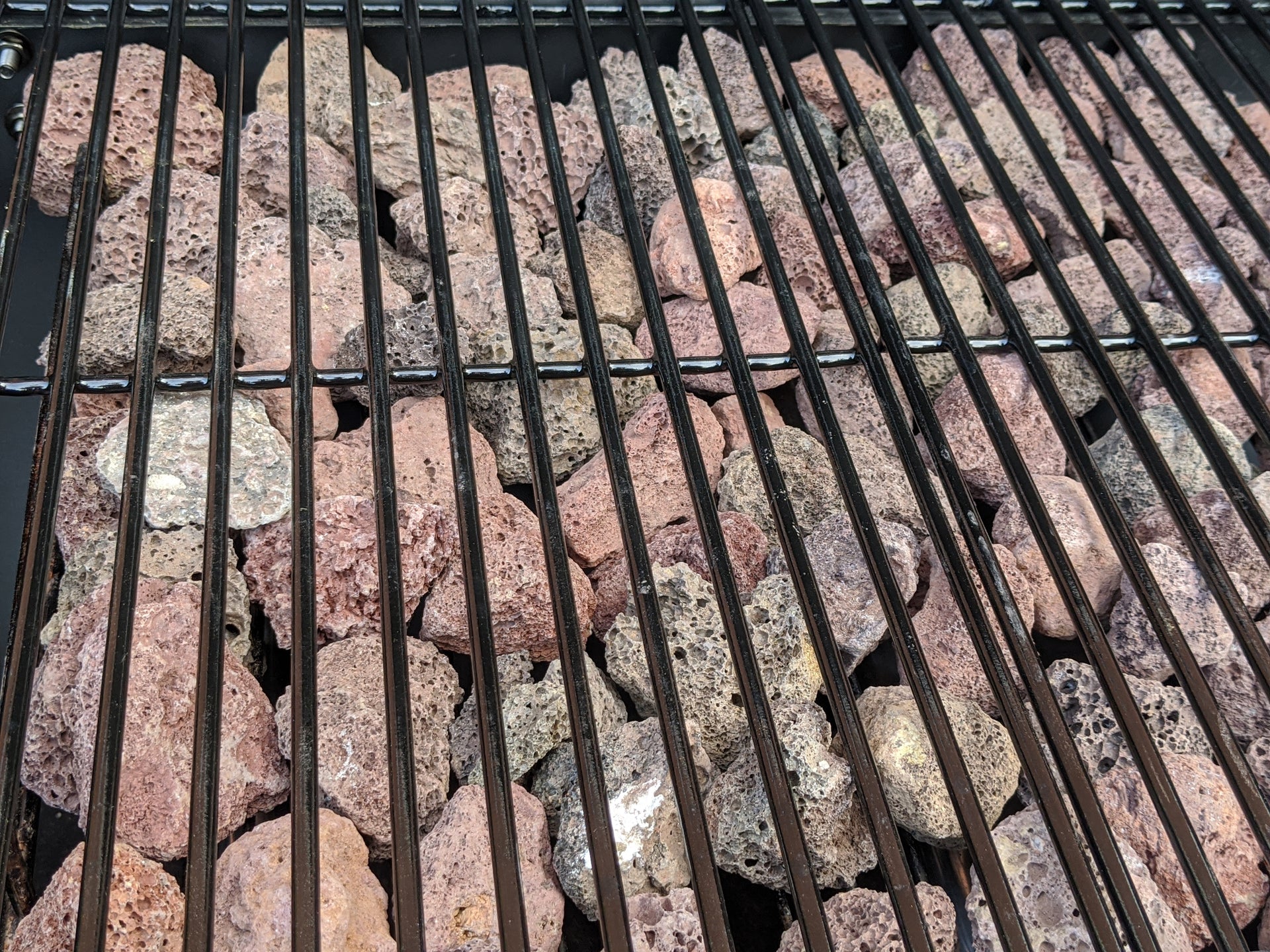 How to convert a gas BBQ / grill to Lava Rocks – Black Rock Grill